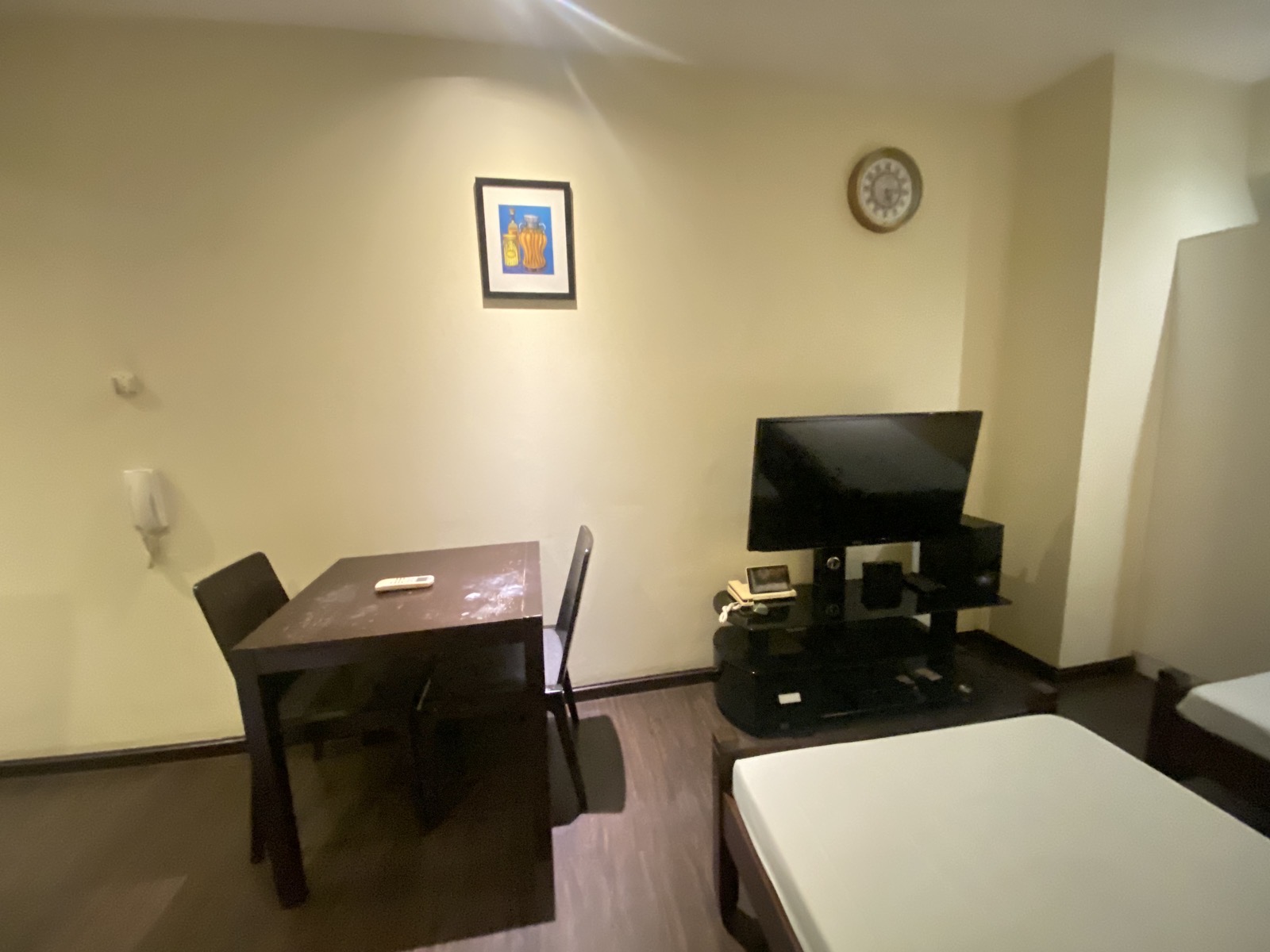 KNIGHTSBRIDGE RESIDENCES – Breakthrough Properties