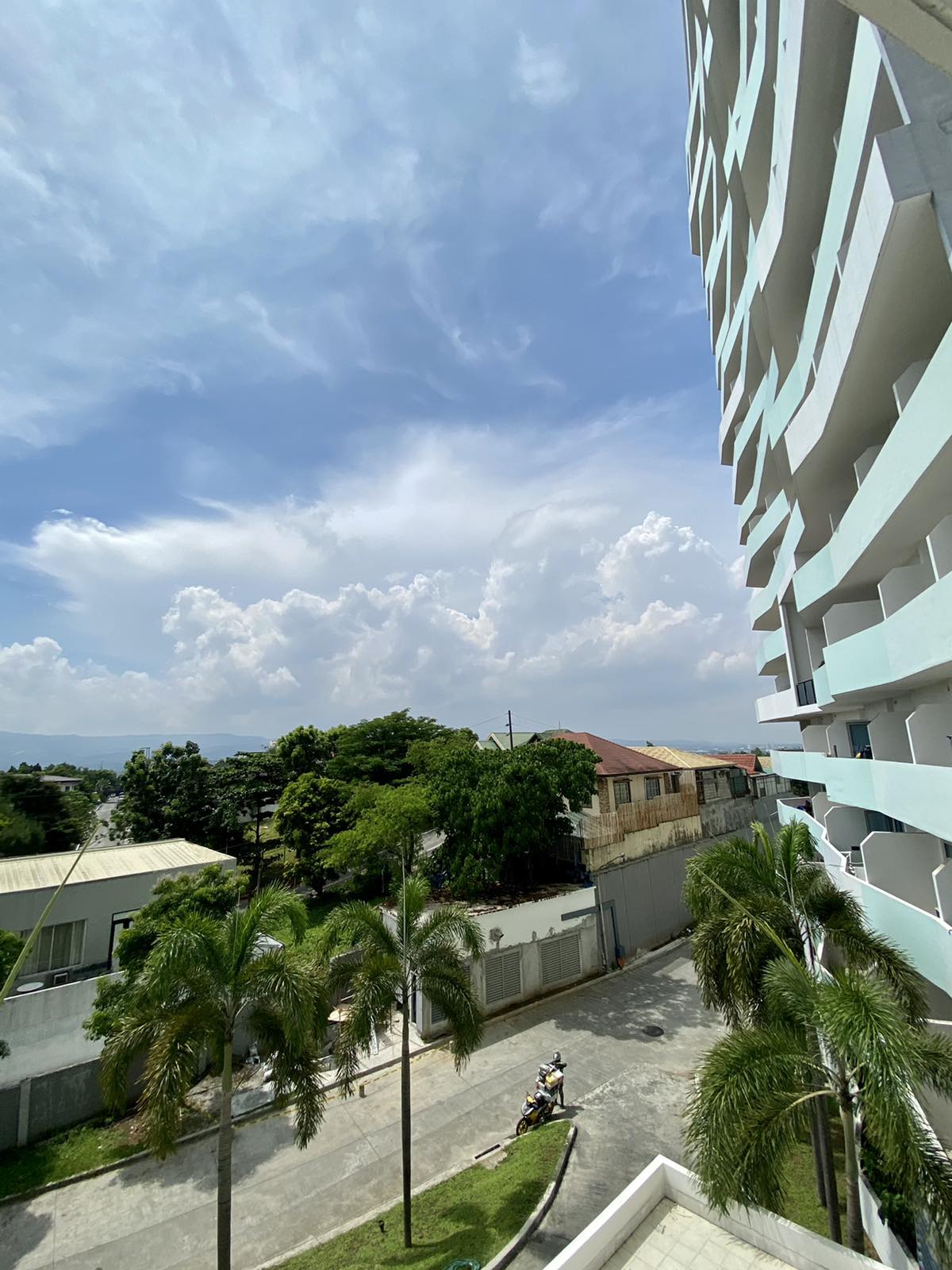 THE RESIDENCES AT COMMONWEALTH BY CENTURY – Breakthrough Properties