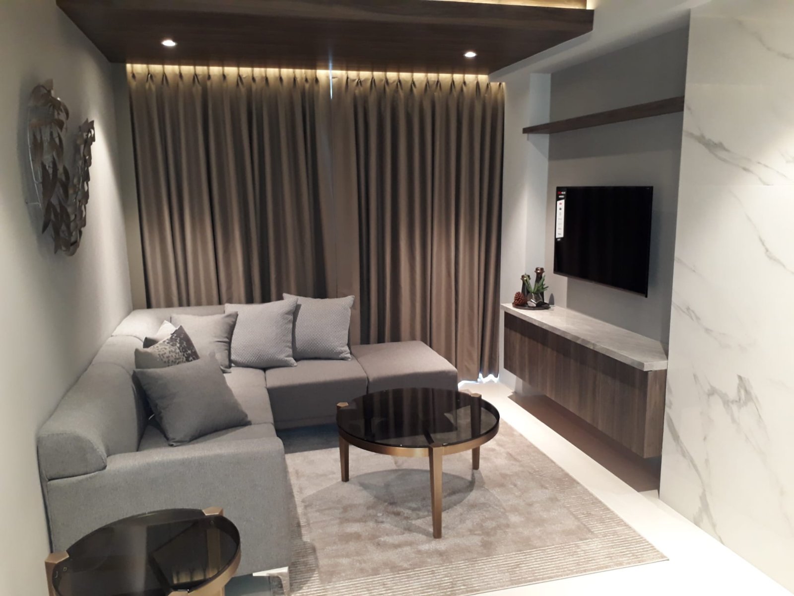 UPTOWN RITZ RESIDENCES – Breakthrough Properties